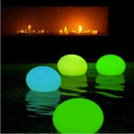 SUPER EASY DIY Glow In The Dark Pool Lanterns - Do-It-Yourself Fun Ideas